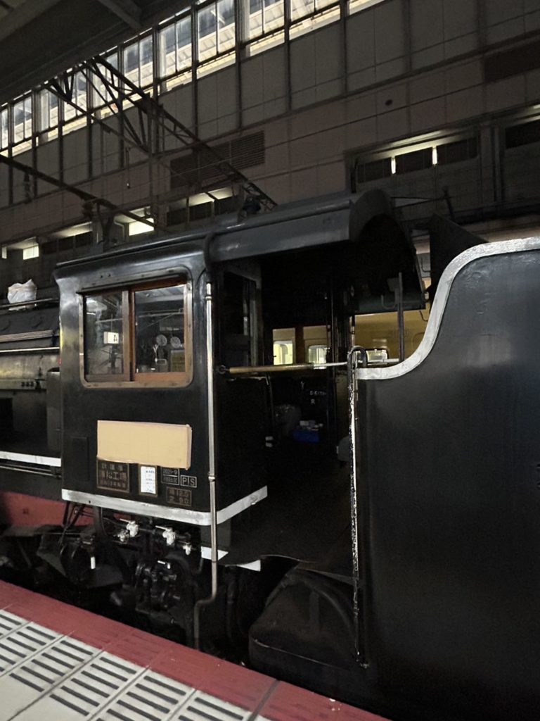 深夜の「岡山駅」 | 龍谷大学鉄道同好会ホームページ【WEB ROD】